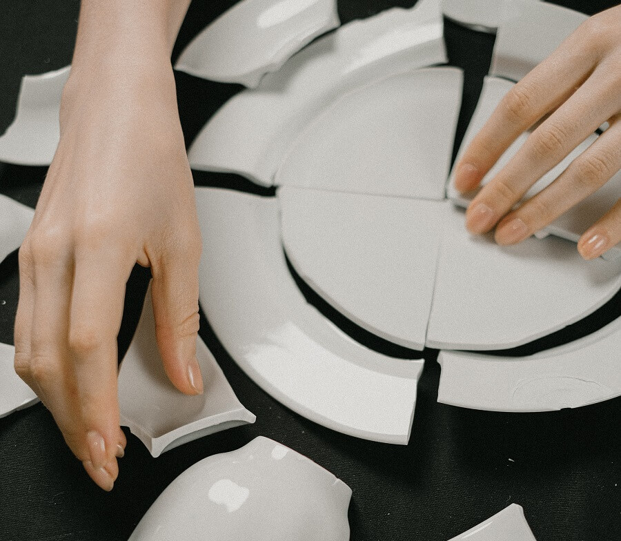 What to Do If Stuff Gets Damaged During Move | TSI Shipping